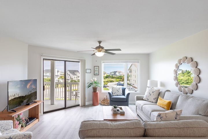 Point Emerald E-202, Oceanside Condo - Emerald Isle, NC