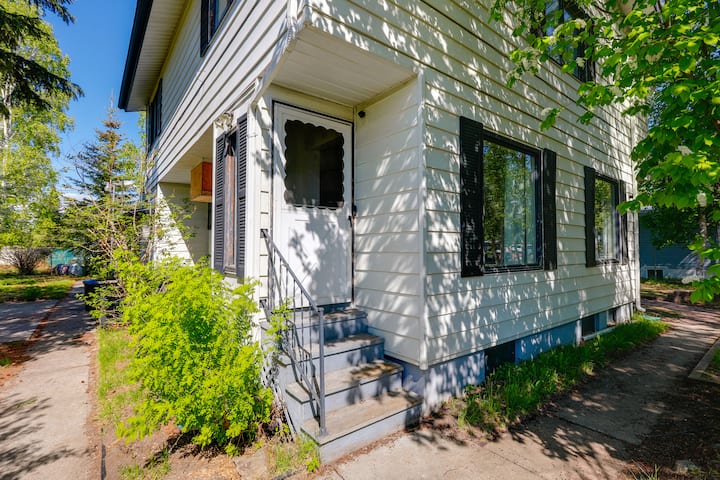 5 Mi To Museum Of The North: Studio W/ Yard! - Fairbanks, AK