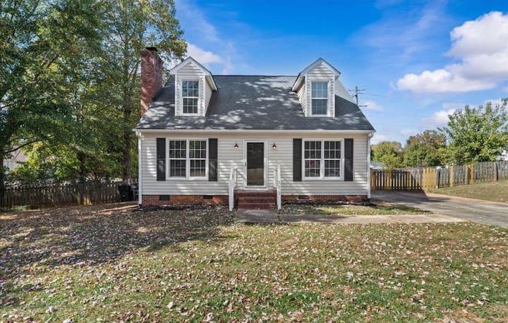 Midterm 3br/2ba Rental Near Pelham Rd Greenville S - Paris Mountain State Park, Greenville