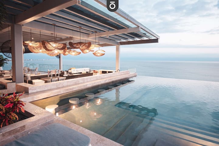 Bantay 1e | Beachfront 3br W/ Luxury Amenities - Bucerías