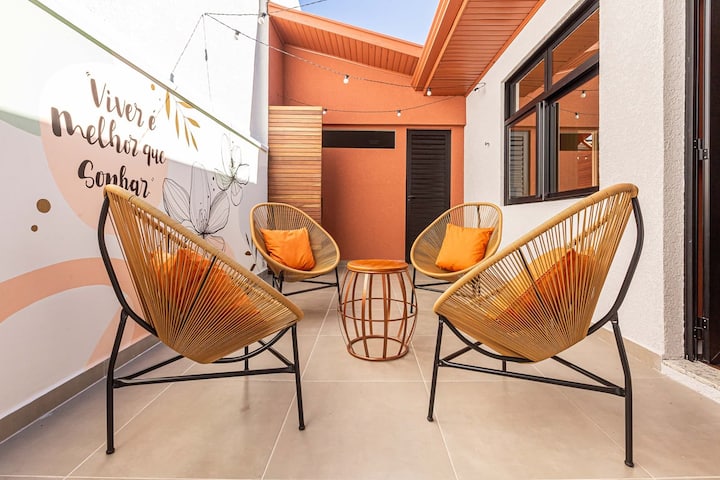 Casa 2q | 800m Do Jd. Botânico | A/c Quente & Frio - クリティバ