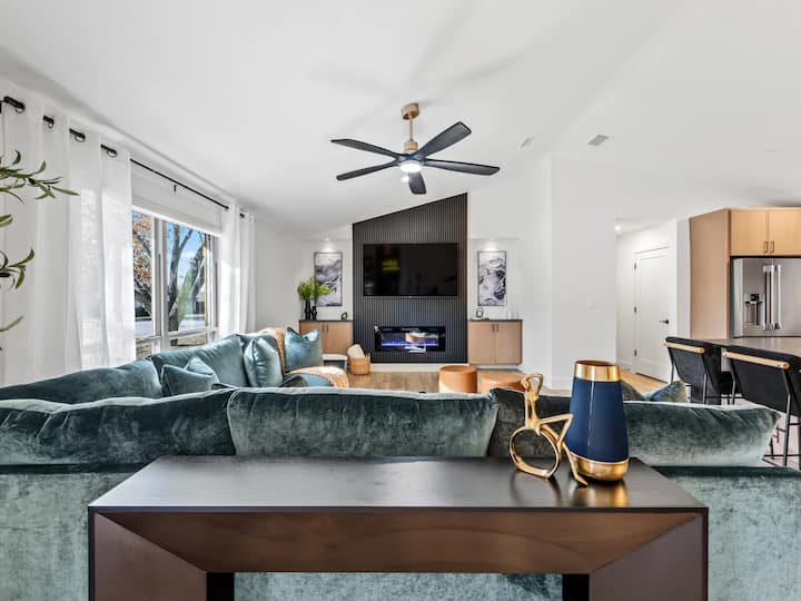 Amelia's Corner|king Bd|game Room|fire Pit|sleep 8 - Roanoke, TX