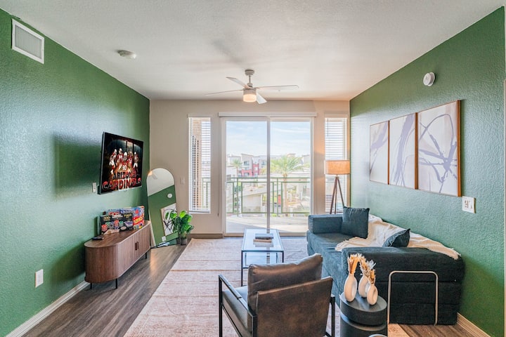 Stadium Area W Pool, Gym, Balcony, Parking, Wd - Glendale, AZ