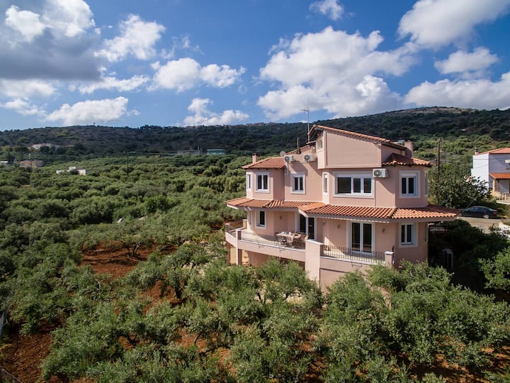 Villa Agrianna: A Private Nature Retreat & Garden - Hersonissos