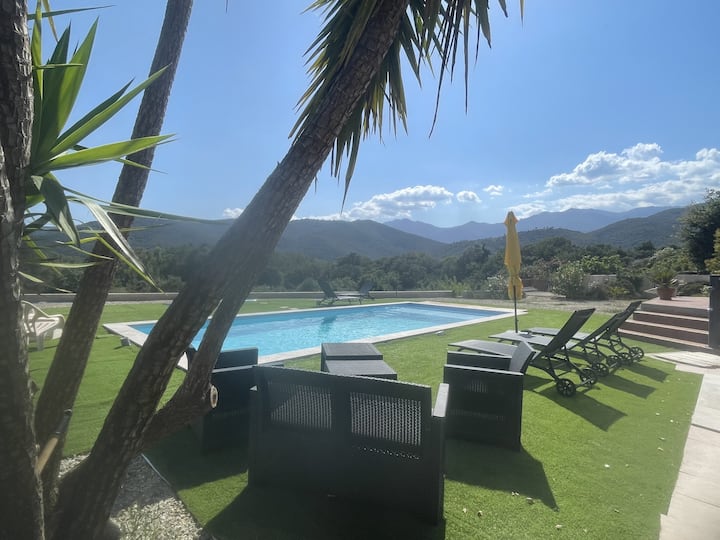 Appartement 4 Personnes Terasse, Piscine Chauffee. - Ghisonaccia