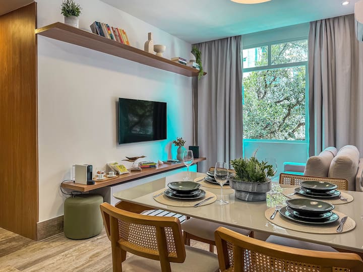 Conforto, Design E Cultura No Arpoador - Brazil