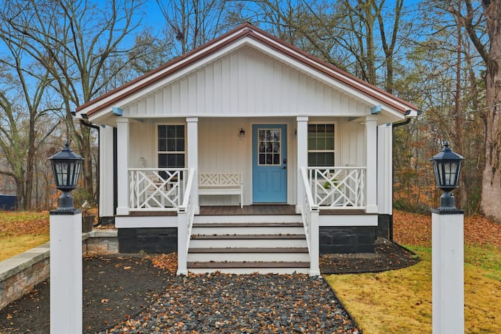 Cute Cottage, Central Location, Pet Friendly - Greer, SC