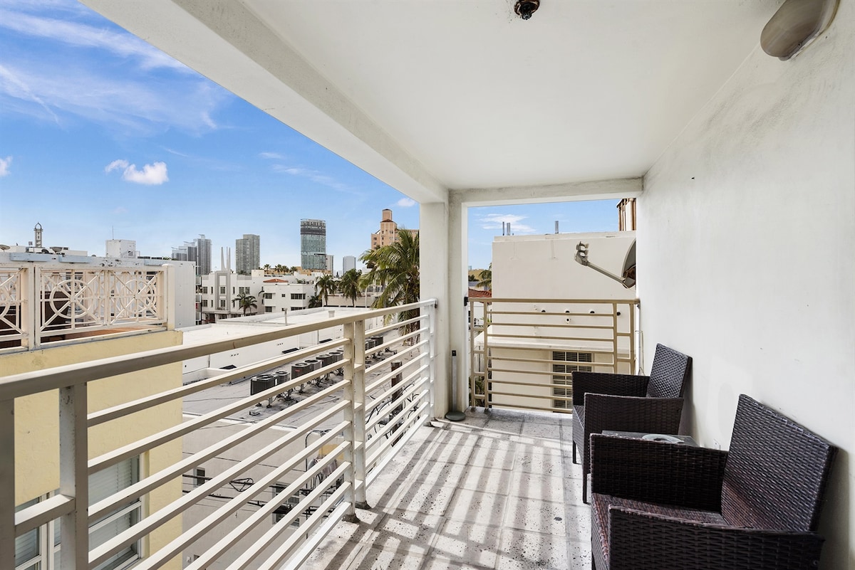 Ocean Drive 2BR avec balcon | Marchez jusqu'à la plage - Appartements à ...