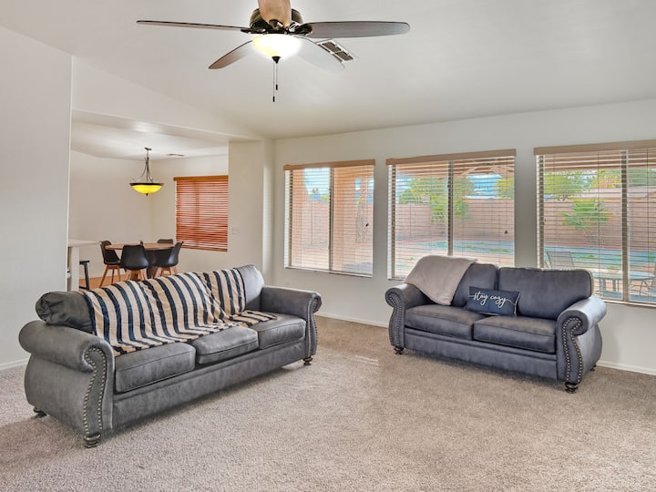 Spacious 4br Oasis W/ Private Pool & Large Yard! - Casa Grande, AZ