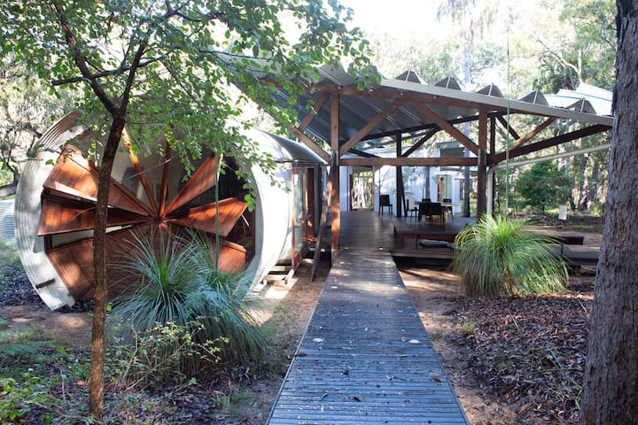 Drewhouse (The Pods) - Sunrise At 1770 - Agnes Water