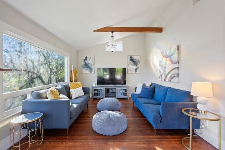 Charming Historic Home In The Heart Of Ag Village - Pismo Beach, CA