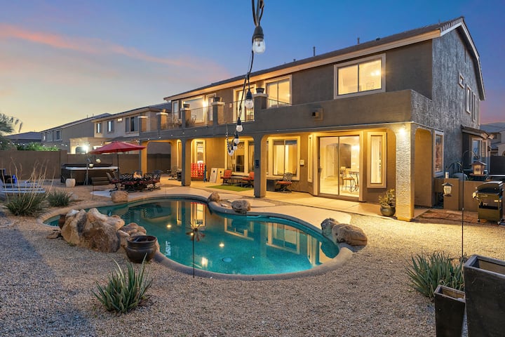 Sleeps 14 • Pool • Fire Pit • Billiards • Ev Plug - Apache Junction