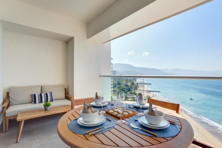 Harbor N702 | Rooftop Pool & Sky Gym Views - Puerto Vallarta