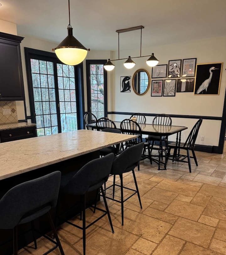 5bed 3.5bath Spacious And Private With Game Room - Peekskill, NY