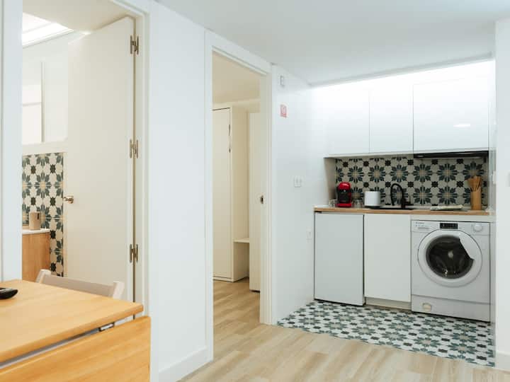 Verdil Harbor's Light - Villajoyosa