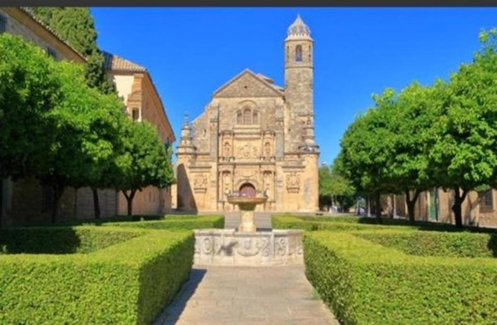 Aurora3 Vandelvira - Alojamiento  Casco Histórico - Úbeda