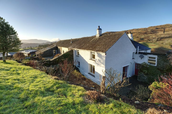 Grove Farmhouse, Sleeps 10, Ambleside - Elterwater