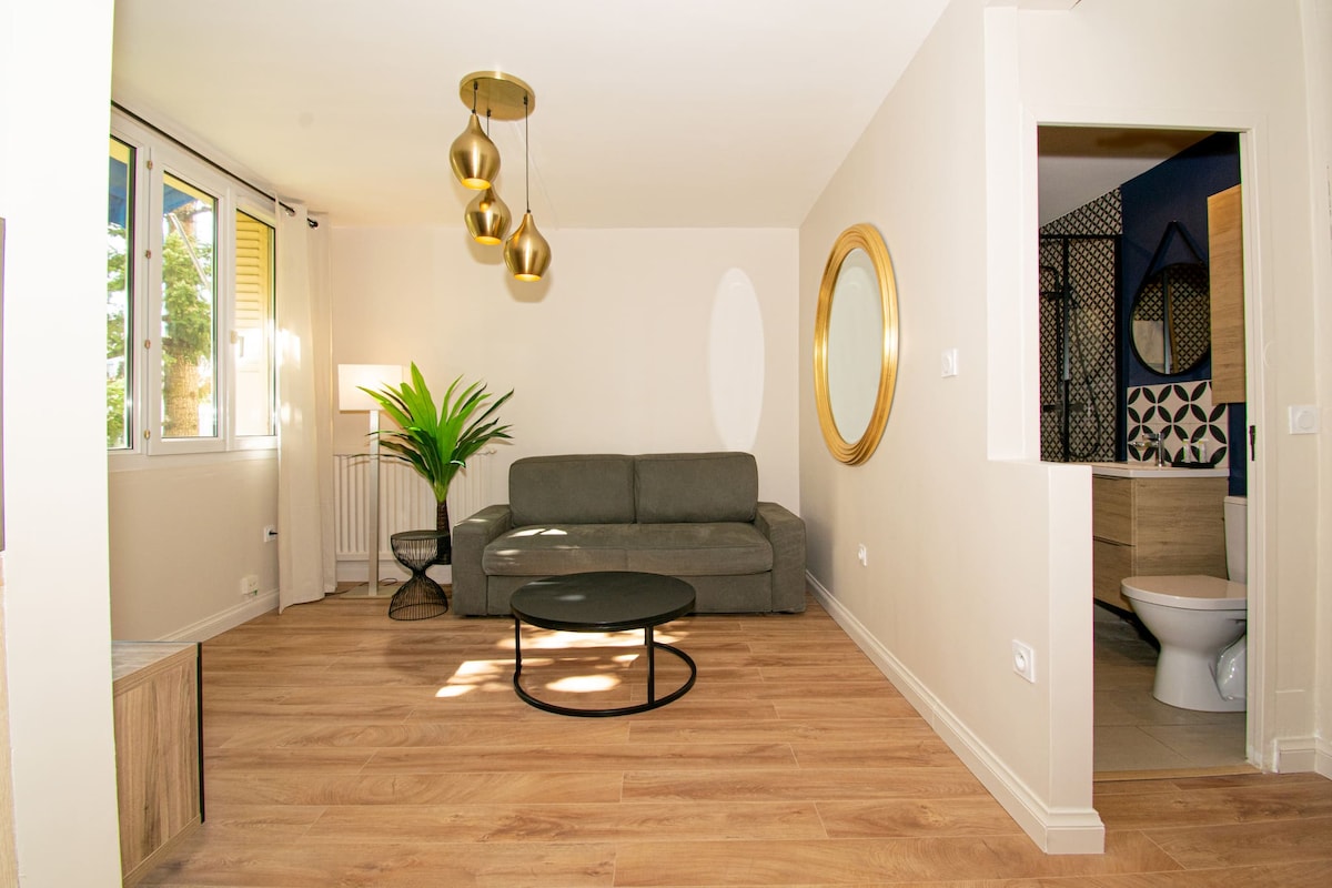 Madison Suite - Apartments for Rent in Villeurbanne, Auvergne-Rhône ...