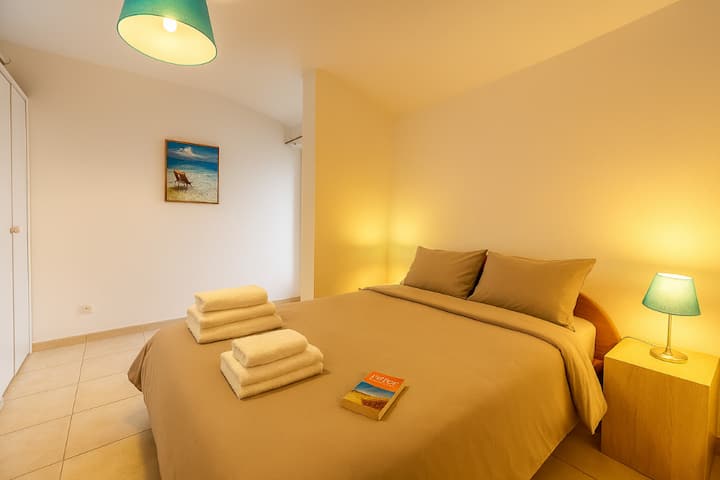 Mini Villa Vue Jardin Dans Résidence Calme Wifi - Serra-di-Ferro