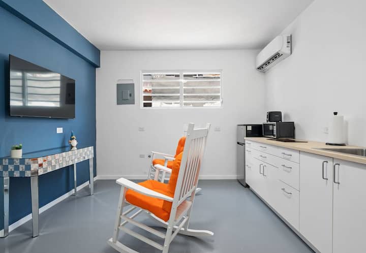 Condado 1br + Living Room | 6-min Walk To Beach - Puerto Rico