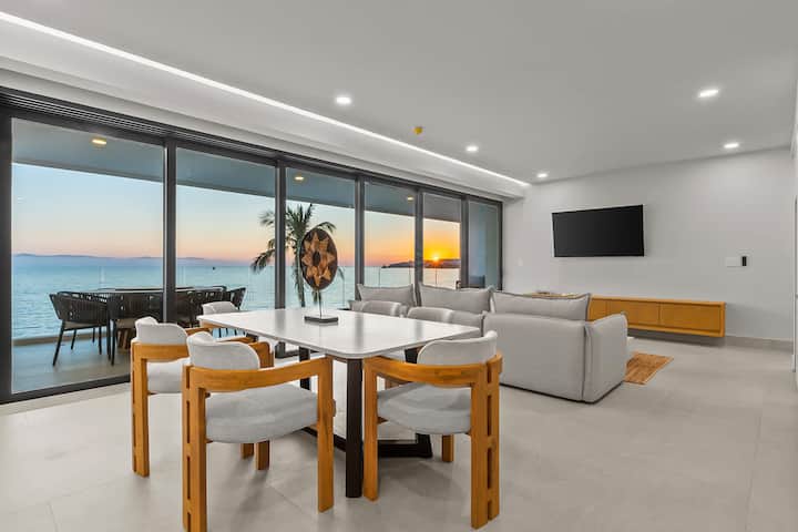 Beachfront 3br + Ocean Views + Gym | Panarea 1b - Bucerías