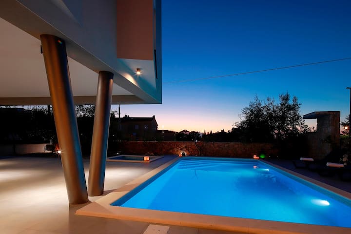 Luxury Villa Lanterna Heated Pool Jacuzzi - Malinska