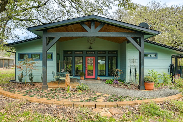 Texoma Retreat W/ Yard, Fire Pit & Boat Parking - Pottsboro, TX