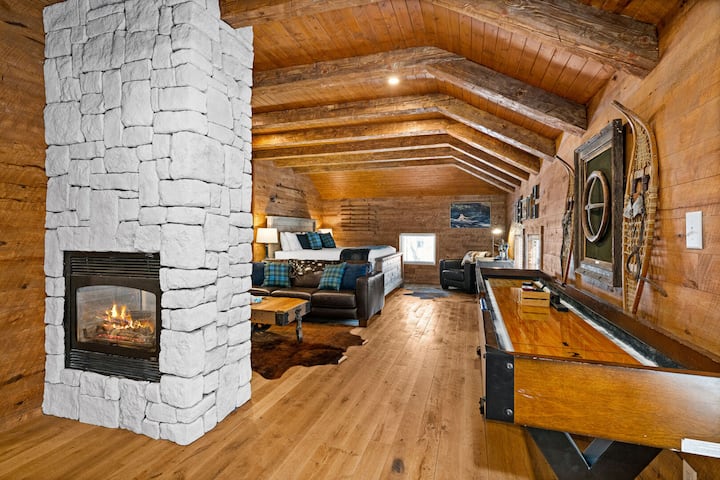 Romantic Rustic-luxe Jetted Tub Suite - Minnesota