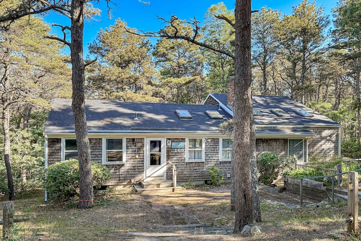 3br Home Close To Beach With Ac, Deck & Foosball - Wellfleet, MA