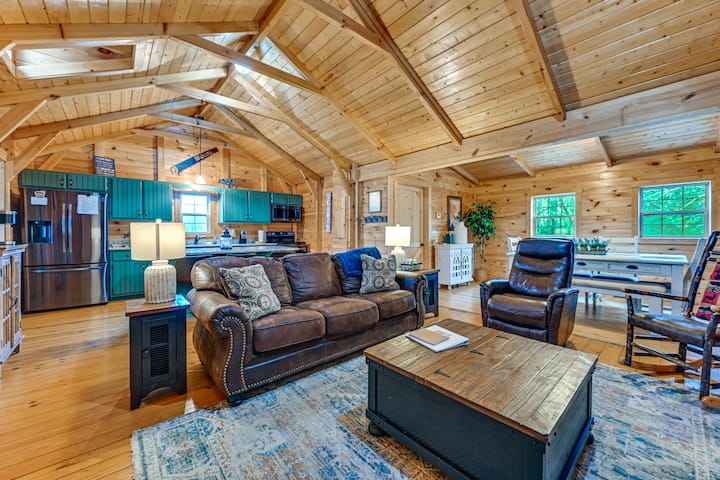 Explore Mammoth Cave: Cabin W/ Fire Pit & Grill! - Mammoth Cave, KY