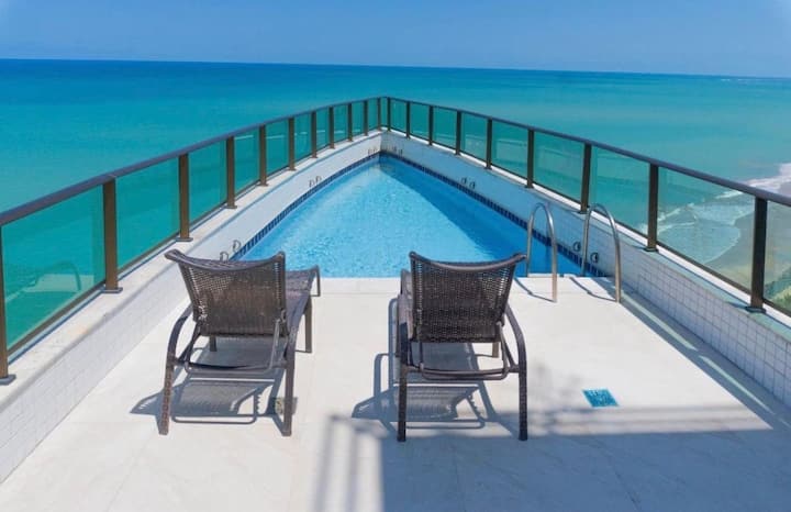 Apto W/ Balcony Beachfront In Boa Viagem Cpf0902 - Recife