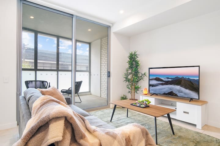 Lotus Oasis 1br W/ Free Parking - 寶活
