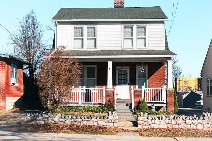 Across From Gettysburg Battlefield • Walk Downtown - Gettysburg, PA