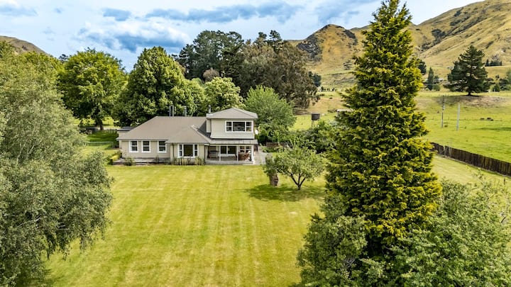 'The Lookout' Lochiel - Hanmer Springs