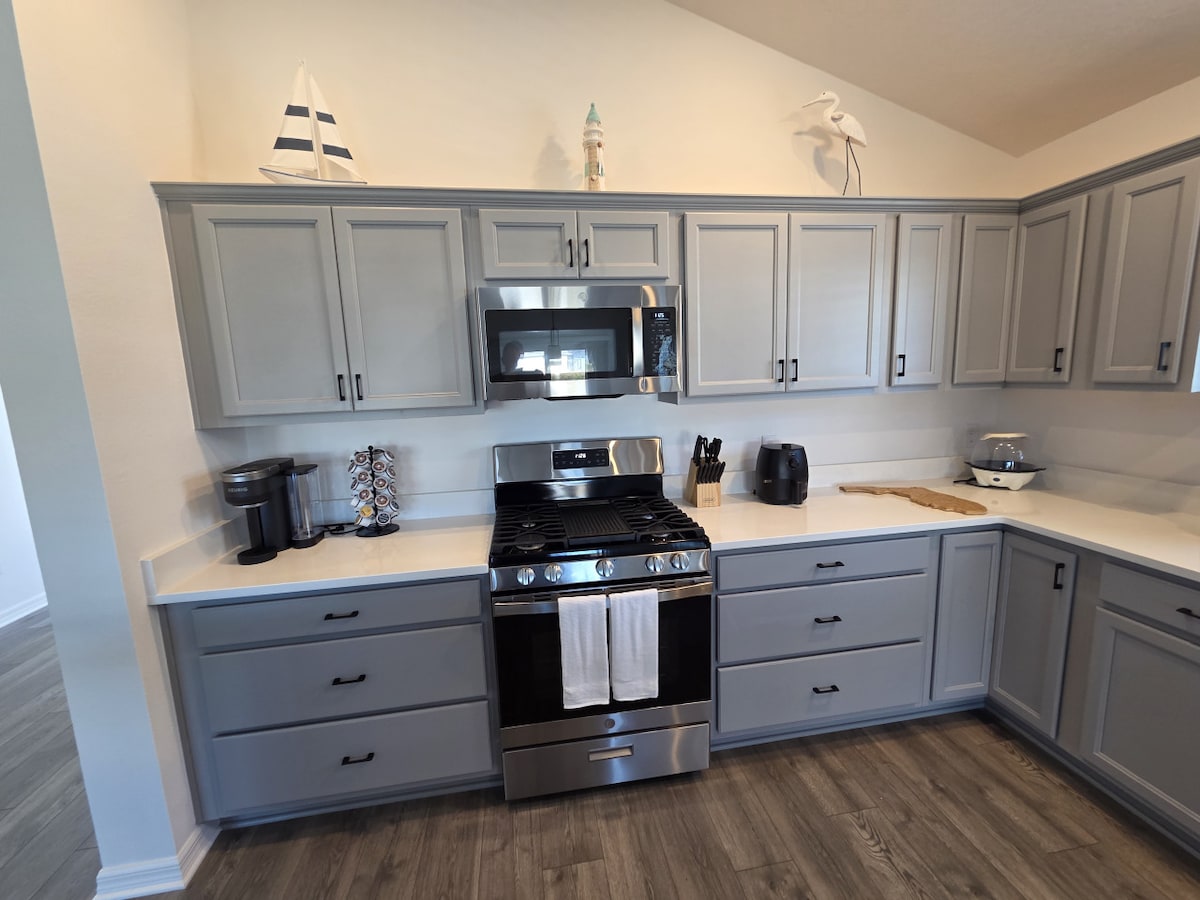 Panlilio Wellpoint Retreat at The Villages - Houses for Rent in ...