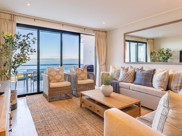 74 On Marine Luxury Apartment 302 - Hermanus