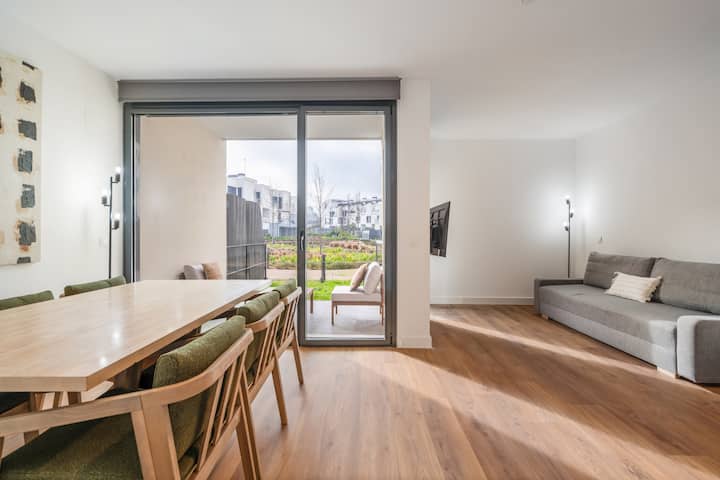 The Kings Residence: Business Ready - Tres Cantos