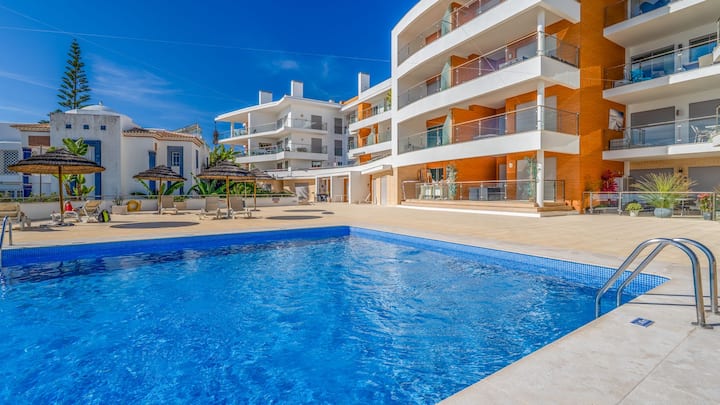 Bright 2br W/pool Near Beach By Lovelystay - Albufeira