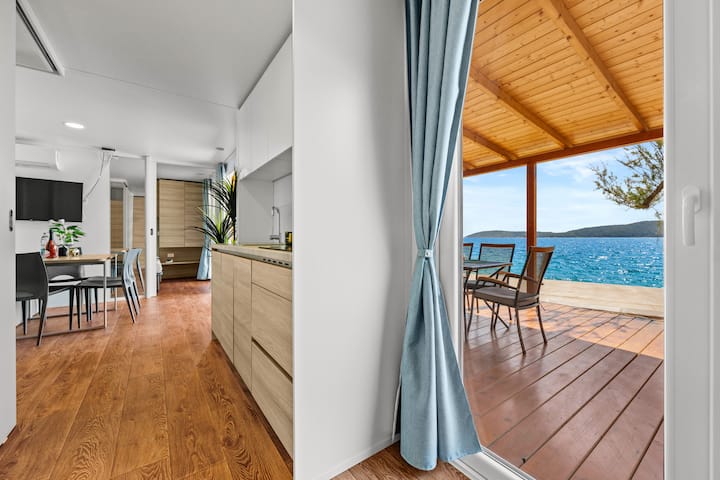 Deluxe Mobile Home Beachfront - Šibenik