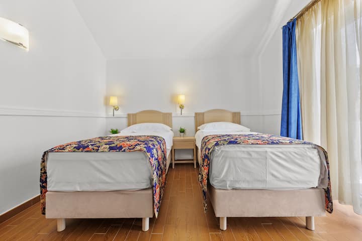 Family Resort Apartment A3 - Brodarica
