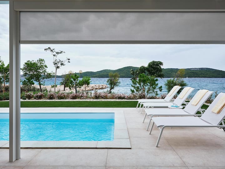 Mobile Three-bedroom Beach Villa - Šibenik