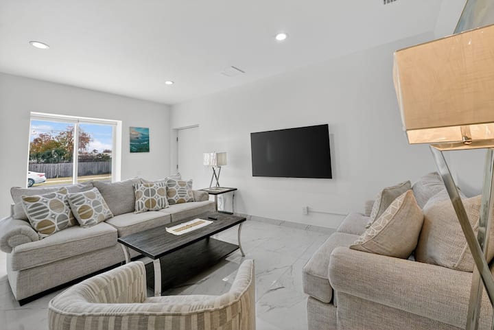 New! Panama City 3br Canalfront Retreat - パナマ・シティ, FL