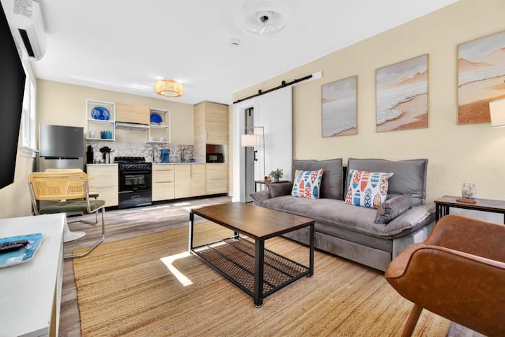 Covare #3 - Walk To St Pete Beach & Restaurants! - St. Pete Beach, FL