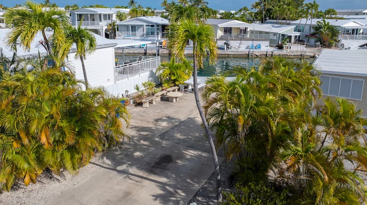 Waterfront Rv Lot W/open Water Views & Dock - Big Pine Key, FL