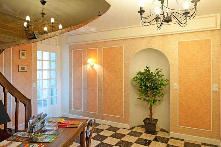 Le Balcon De La Crémaillère - ibis budget Langres