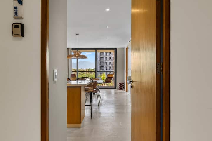 Modern Apartment With Balcony & Pool Access - Nuevo Vallarta