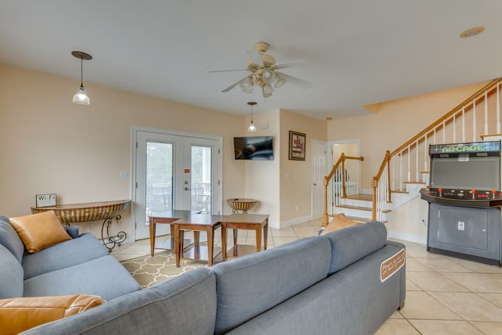 1 Mi To Beach Access: Spacious Orange Beach Duplex - Orange Beach, AL