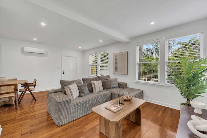 Victoria Park Oasis Walk To Las Olas  Beach - Fort Lauderdale, FL