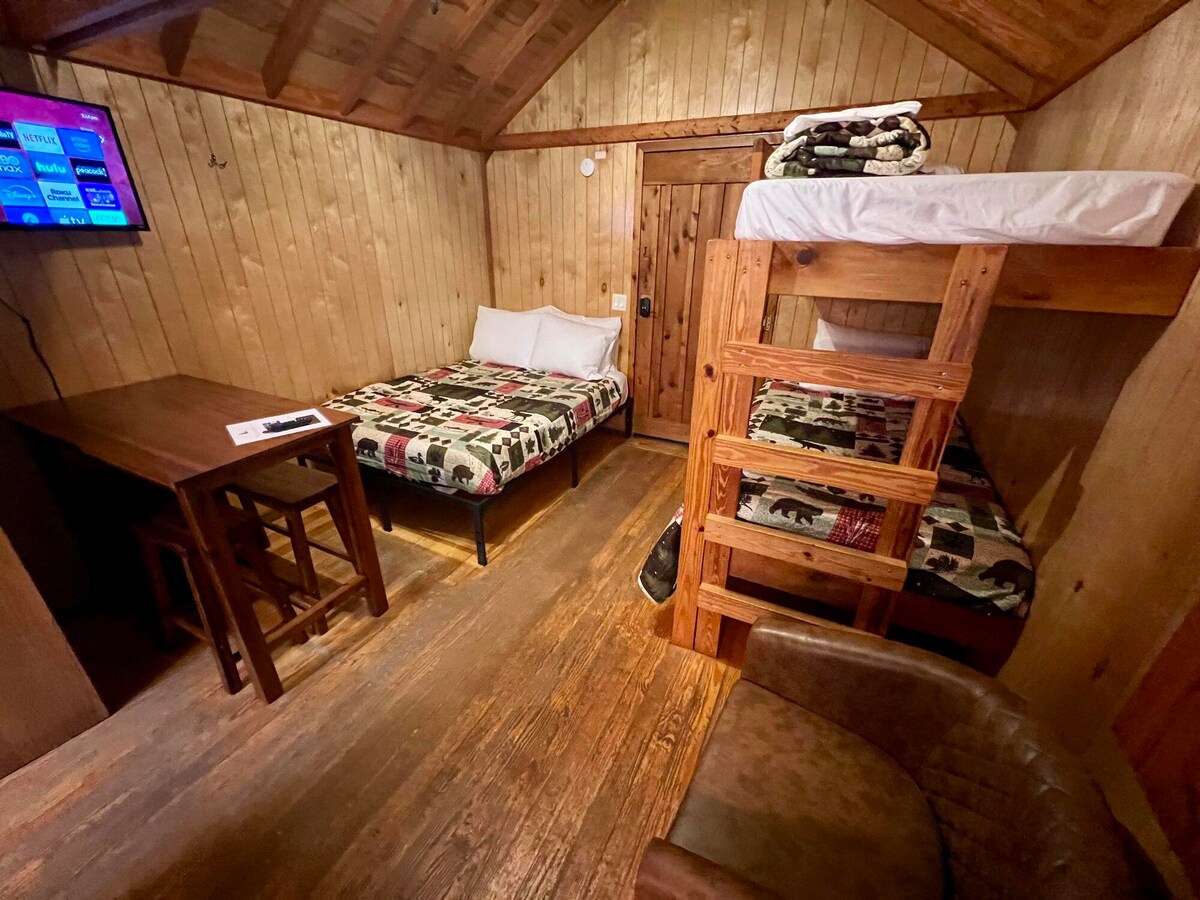 Lazy Turtle Cabin 8 - Studio avec lits superposés à Creekside - Cabanes ...
