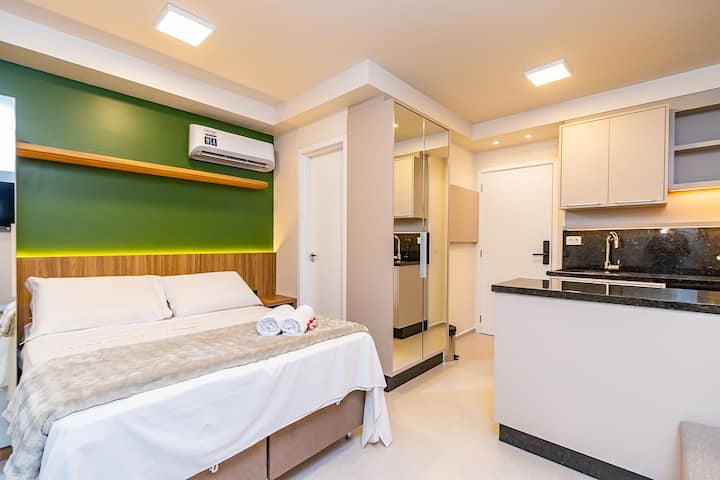 Studio C/ Vaga Em Prédio Com Piscina - Ibi0802 - Curitiba